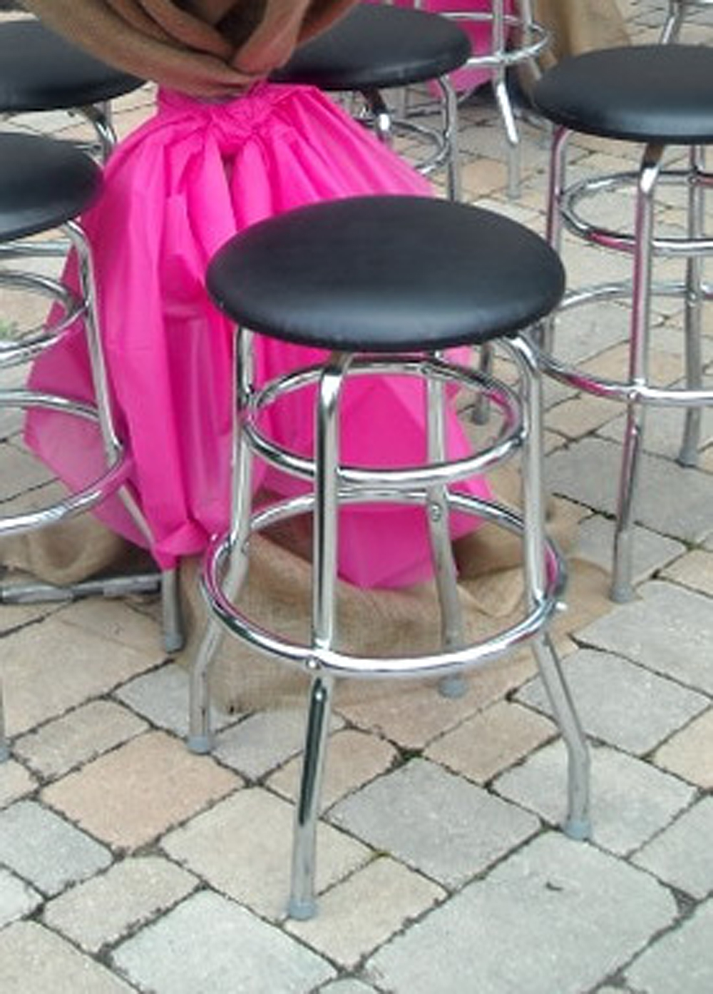 10 “Must-Have” Tradeshow Furniture Rentals - Indestructo Party Rental